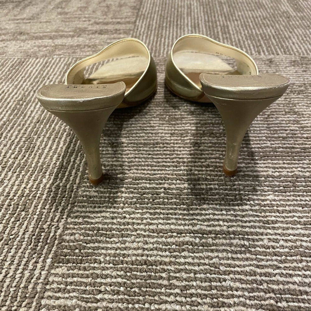 Rare Vintage Stuart Weitzman Heels - Gem